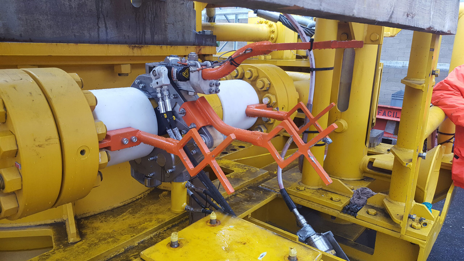 IK-Group | Scissor Patch Clamp - IK-Group