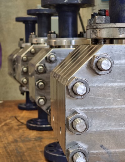 IK-Group | IK Topside Deliver and Design 37 Clamps - IK-Group